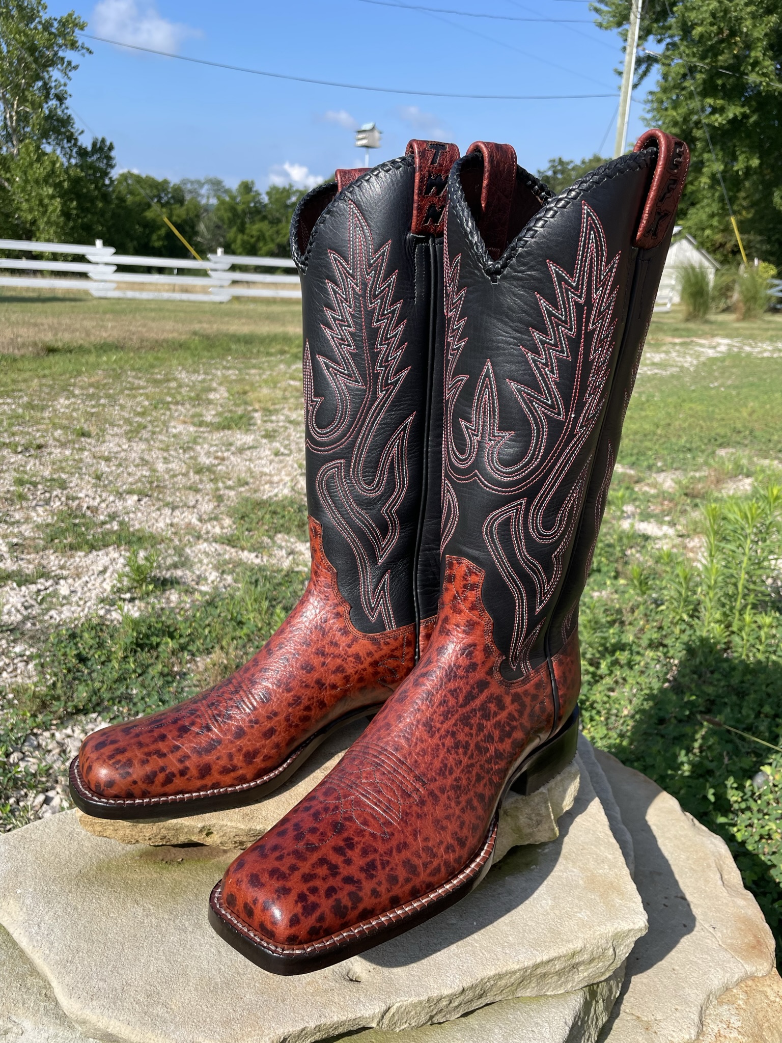 5 rows of stitching!